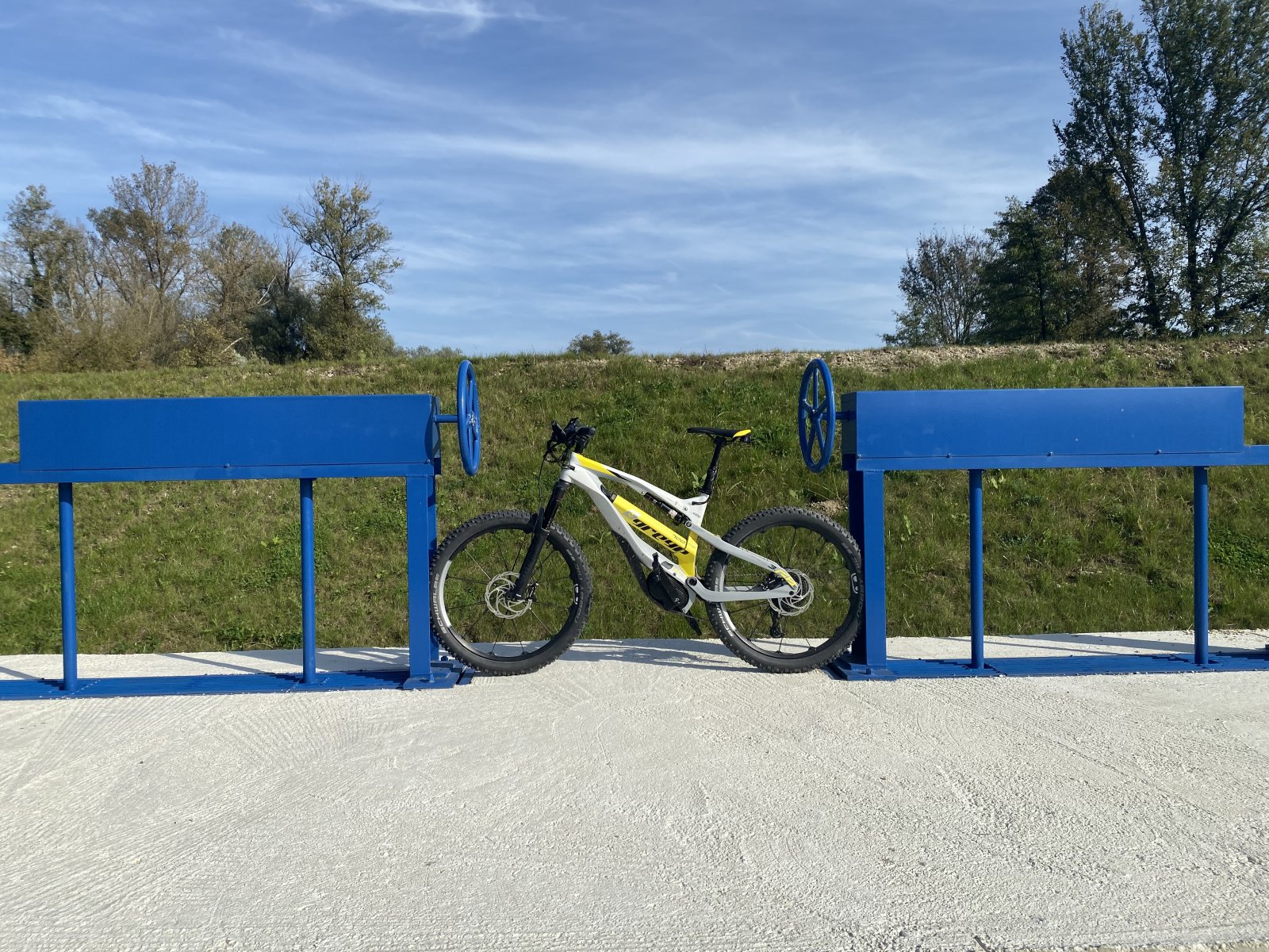 Hi everyone! | EMTB Forums