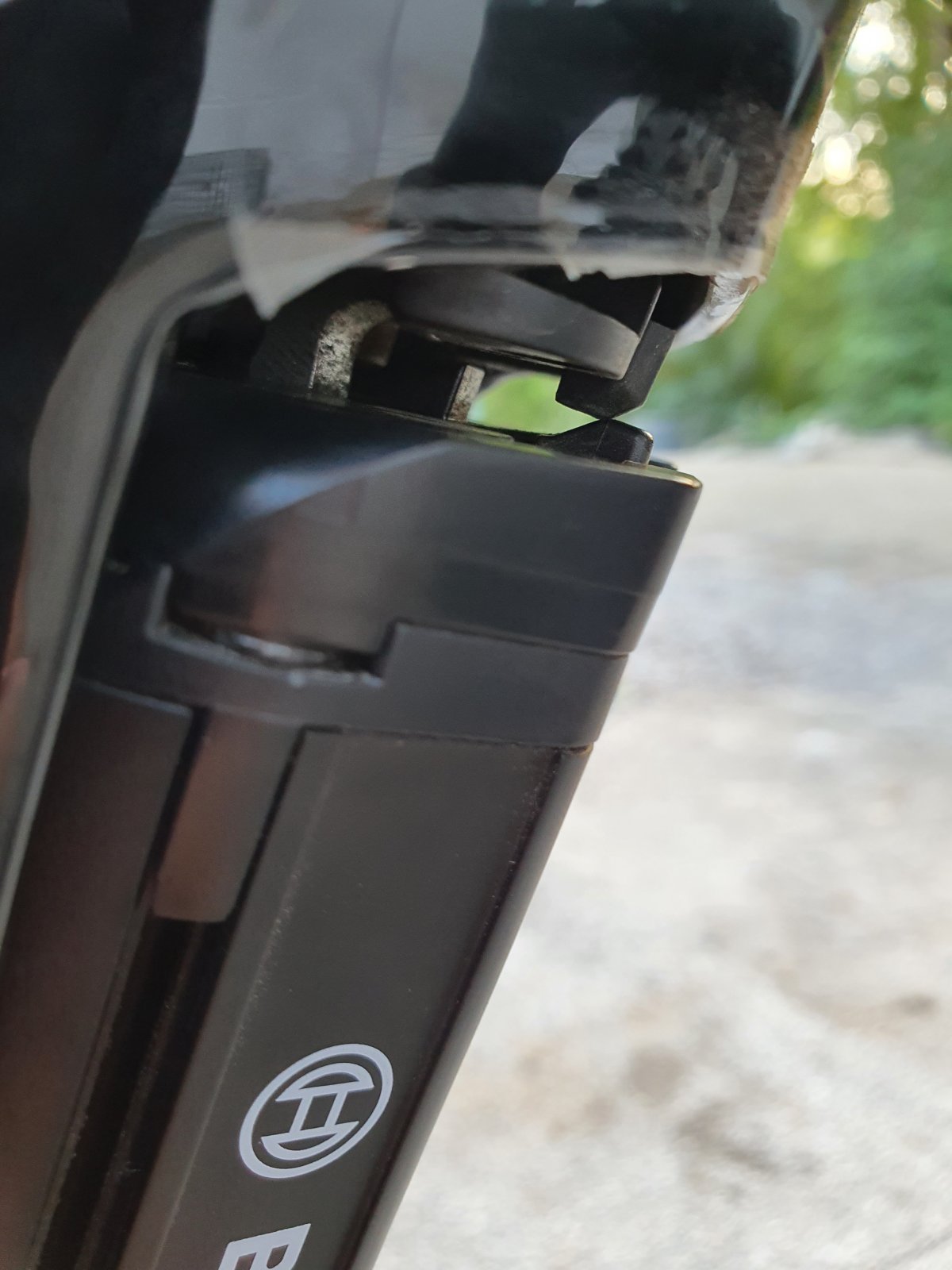Battery fell out | EMTB Forums