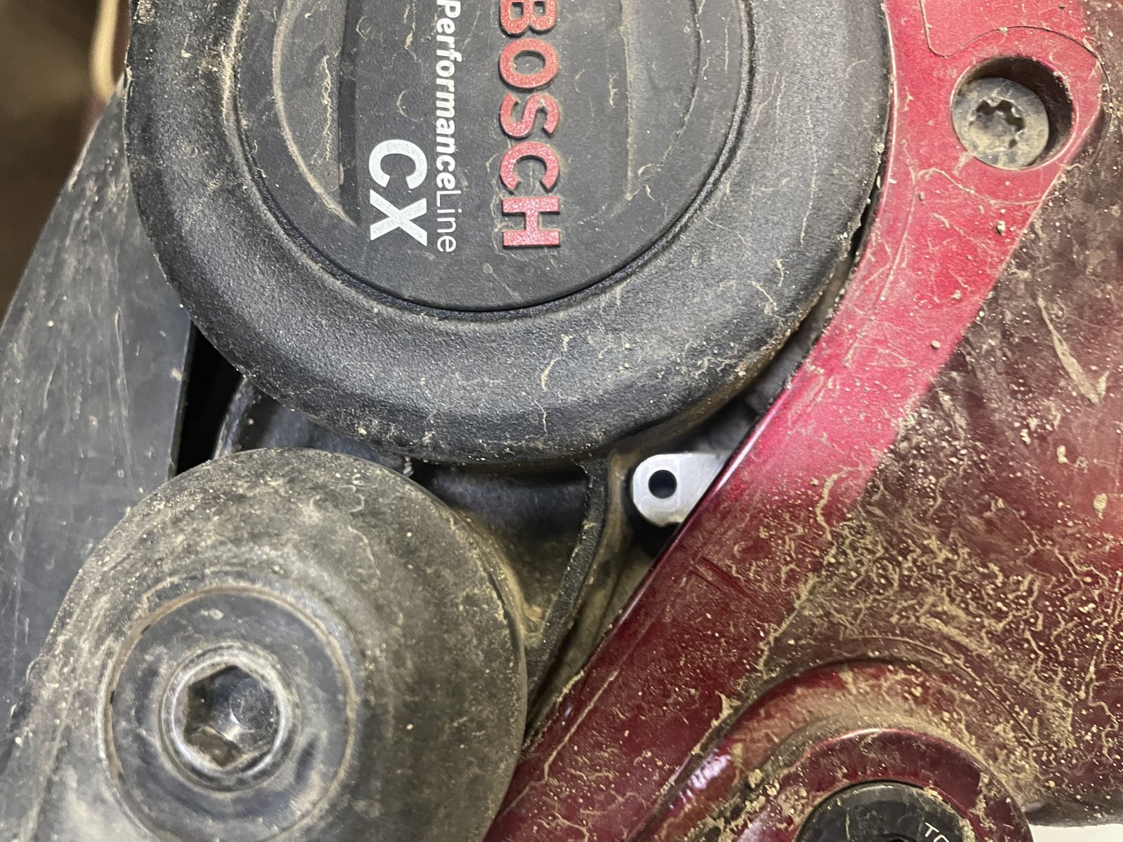 What is this piece on the motor and is it right to look like this ...