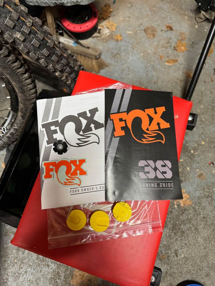 For Sale (PARTS) - 2023 FOX FACTORY 38 160MM 650: Bracknell berkshire ...