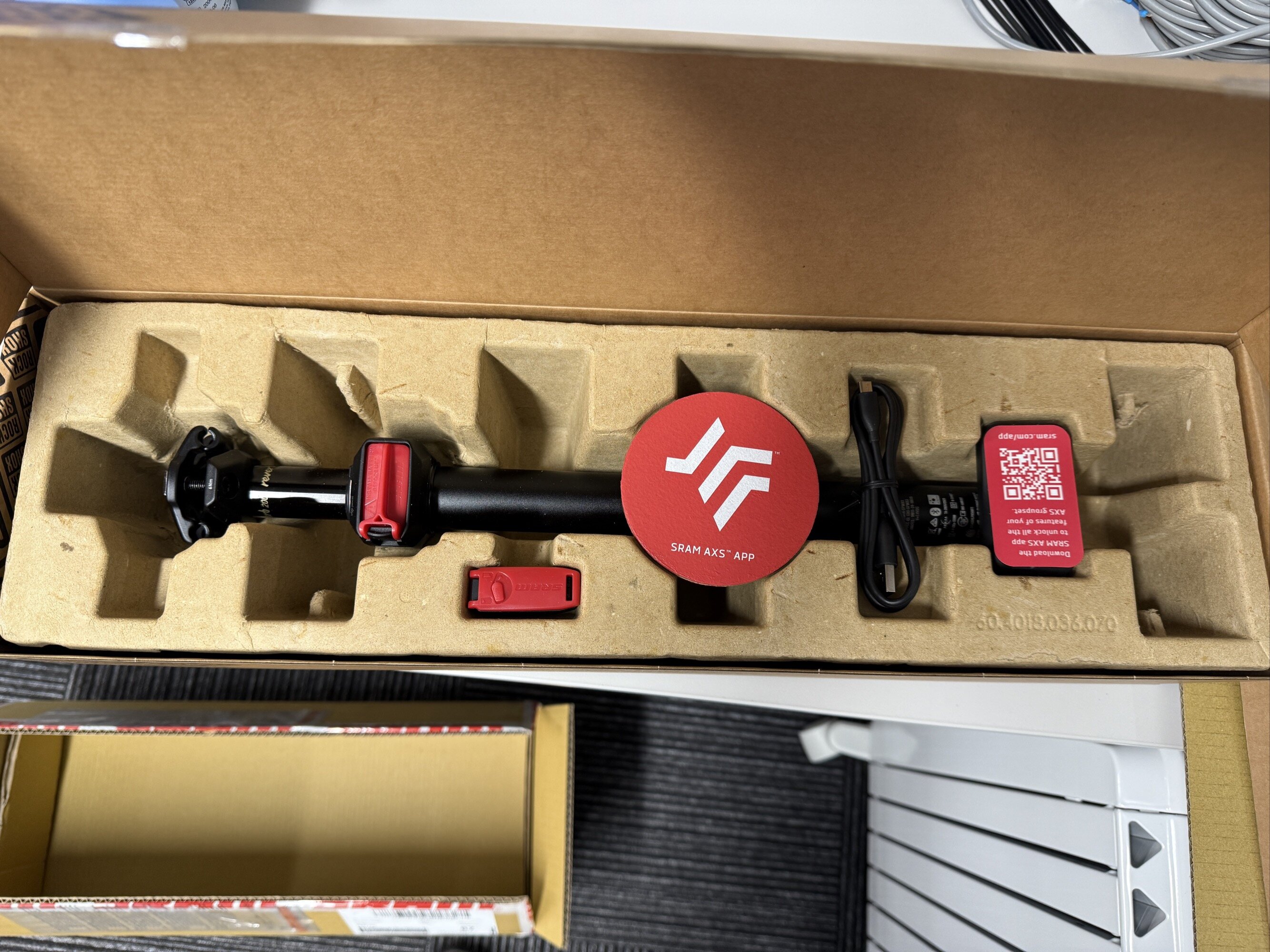 Review - Rockshox Reverb AXS B1 Dropper Post (Gen 2 2026) | EMTB Forums