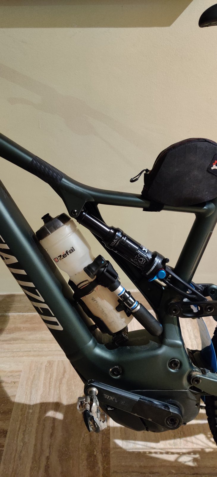 Levo Gen 2 - Pump holders for Turbo Levo | EMTB Forums