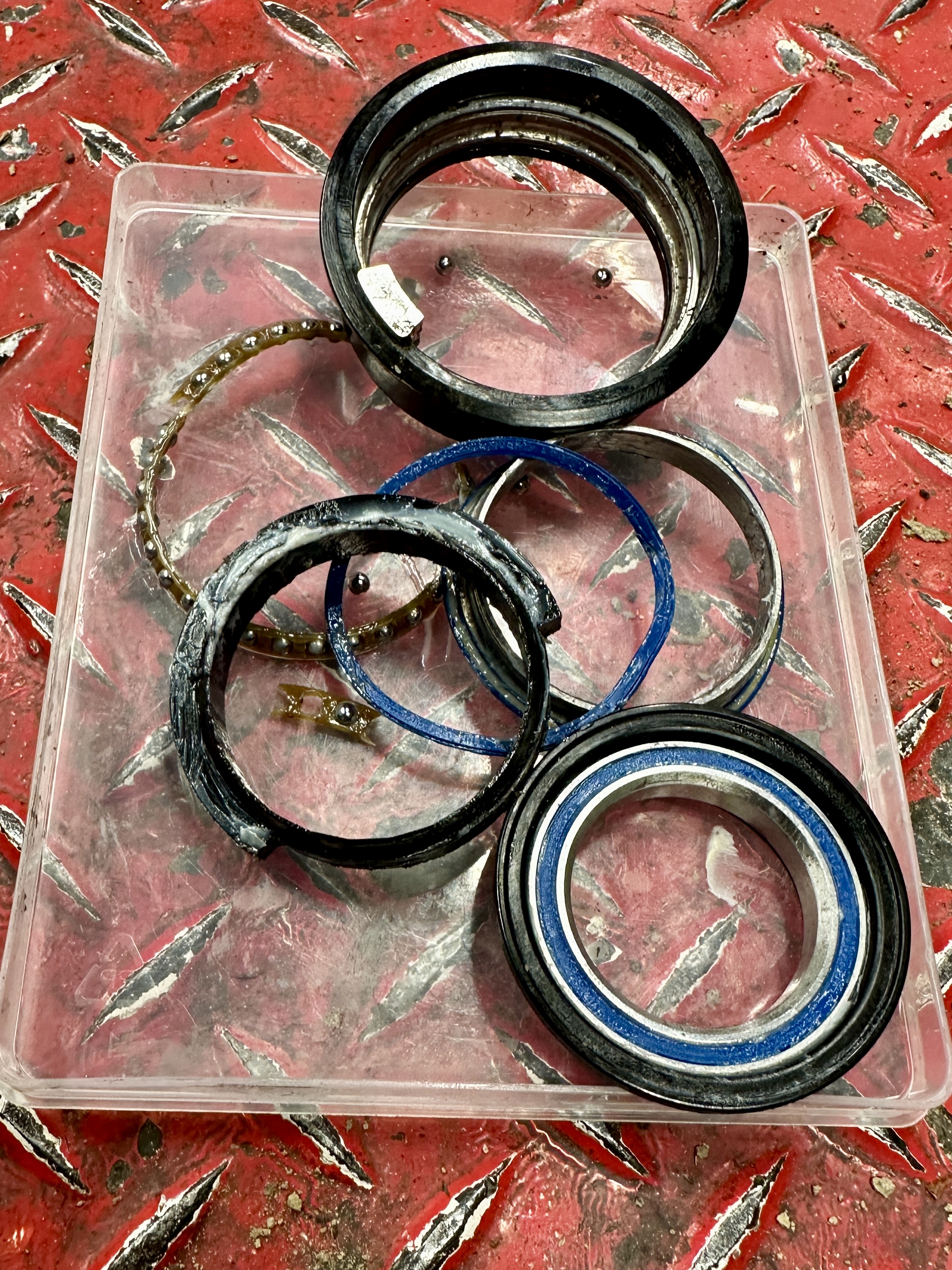 Replacing Acros Blocklock on YT Decoy w/Taller Lower Headset "Cup ...