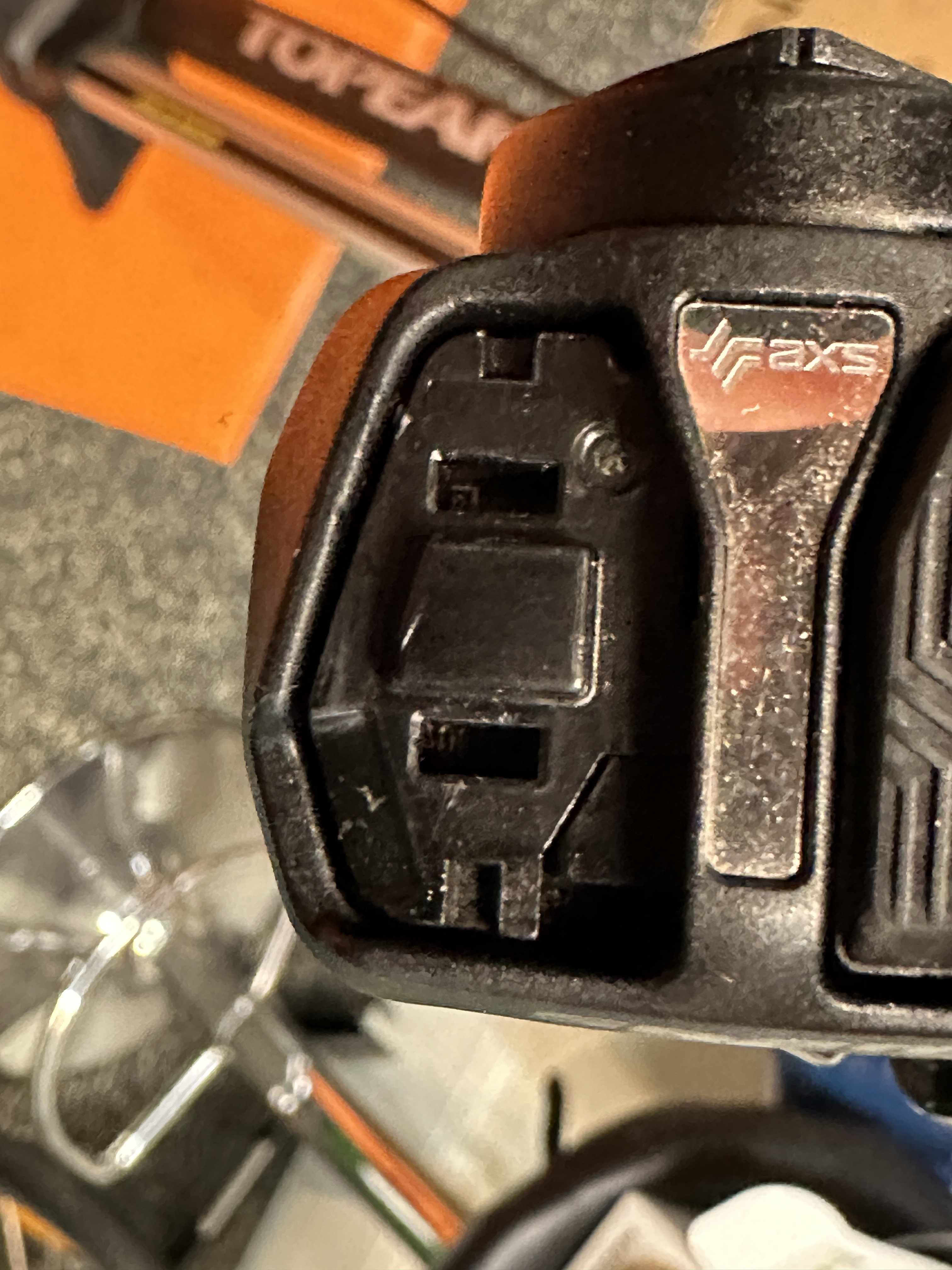 Sticking T-Type POD button | EMTB Forums